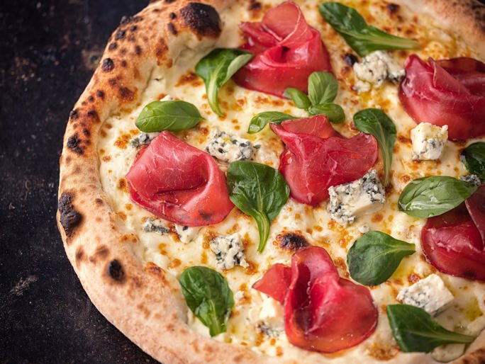 Guide to Pizza Photography | Arla® Pro